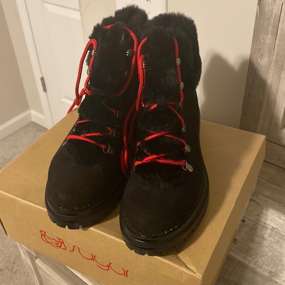 Sugar | Shoes | Boots By Sugar Size 9 2 Black Fur Boots With Red Shoe ...